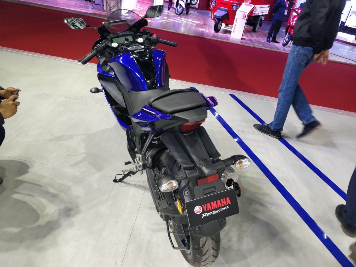 Yamaha R15 version 3.0