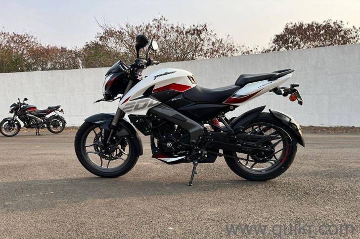 2023 Bajaj Pulsar 200 NS 850 kms driven in Vijayanagar 2nd Stage ...