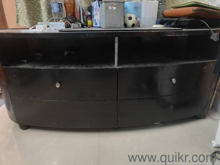oval shape .tv table with 4 drawers | Bangalore | Quikr