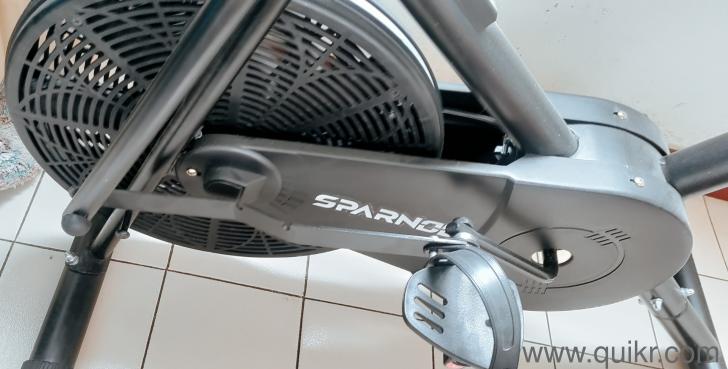 Sparnod fitness SAB-05 Upright Air Bike Exercise Cycle -Adjustable seat ...