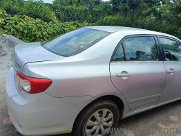 Silver 2013 Toyota Corolla Altis 68,000 kms driven in Yemalur ...
