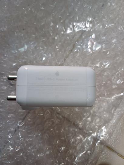Apple Macbook Air 30W USB-C Power Adapter & cable | Cuddalore | Quikr
