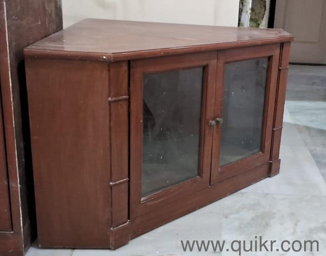 Corner TV Unit - Wood Veneer Finish Excellent condition showcase ...