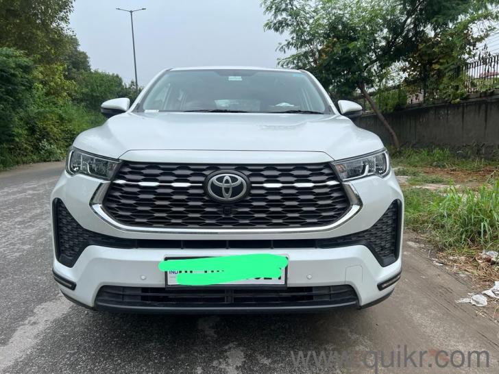 White 2023 Toyota Innova 2.0 VX 8 STR 6,400 kms driven in New Friends ...