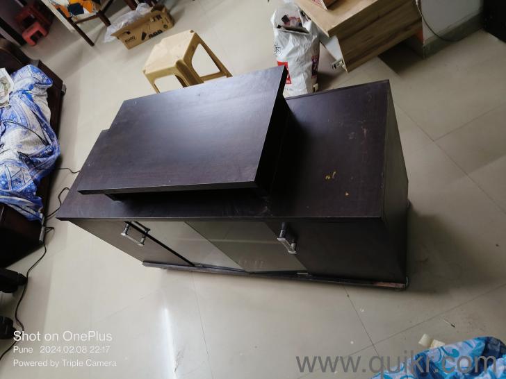 Wooden TV Unit in excellent condition | Pune | Quikr