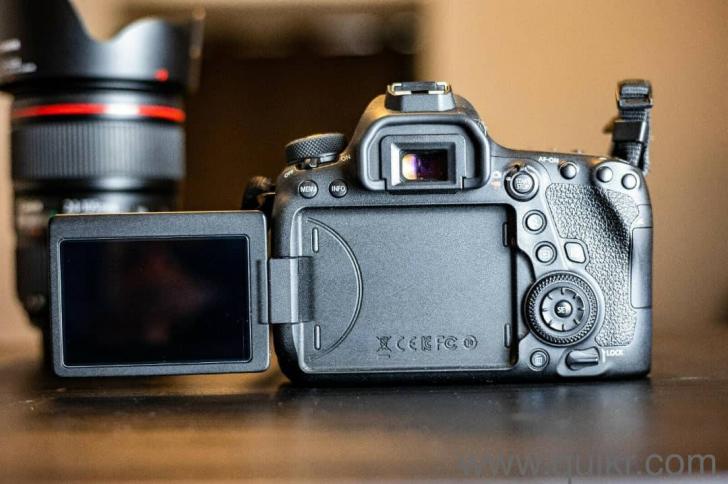 New and original Canon EOS 6D Mark II digital camera with complete kit ...