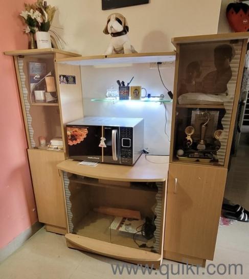 TV unit with glass shutters | Pune | Quikr