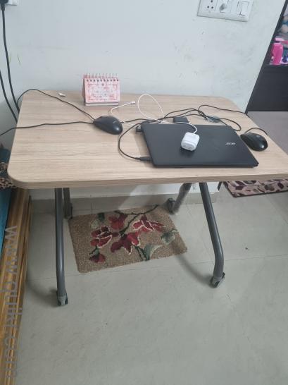 Godrej laptop/study table for sell | Noida | Quikr