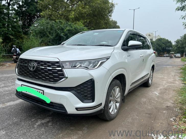White 2023 Toyota Innova 2.0 VX 8 STR 6,400 kms driven in New Friends ...