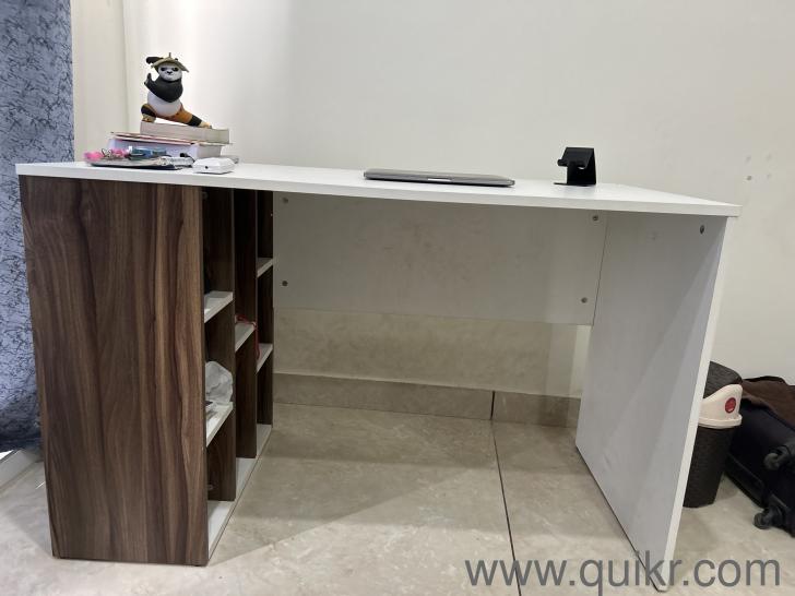 White and Walnut Color Study Table 6 months old | Gurgaon | Quikr