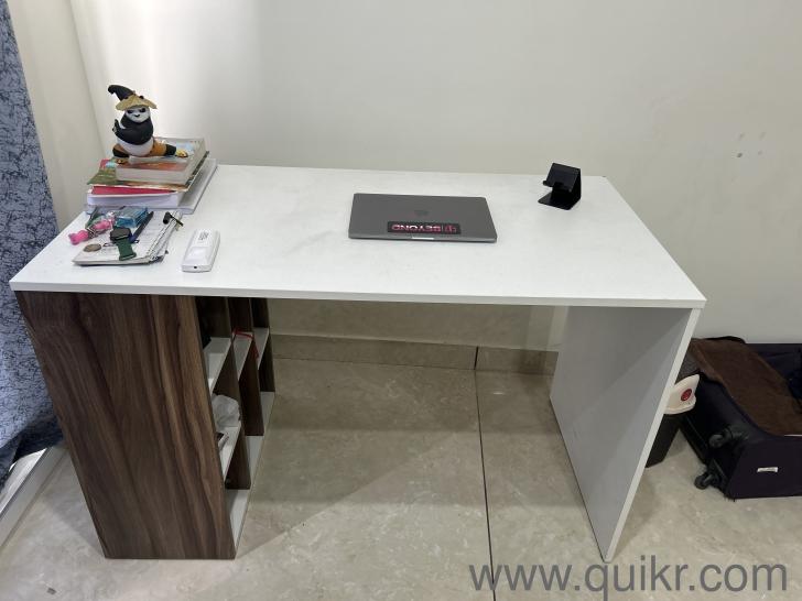 White and Walnut Color Study Table 6 months old | Gurgaon | Quikr